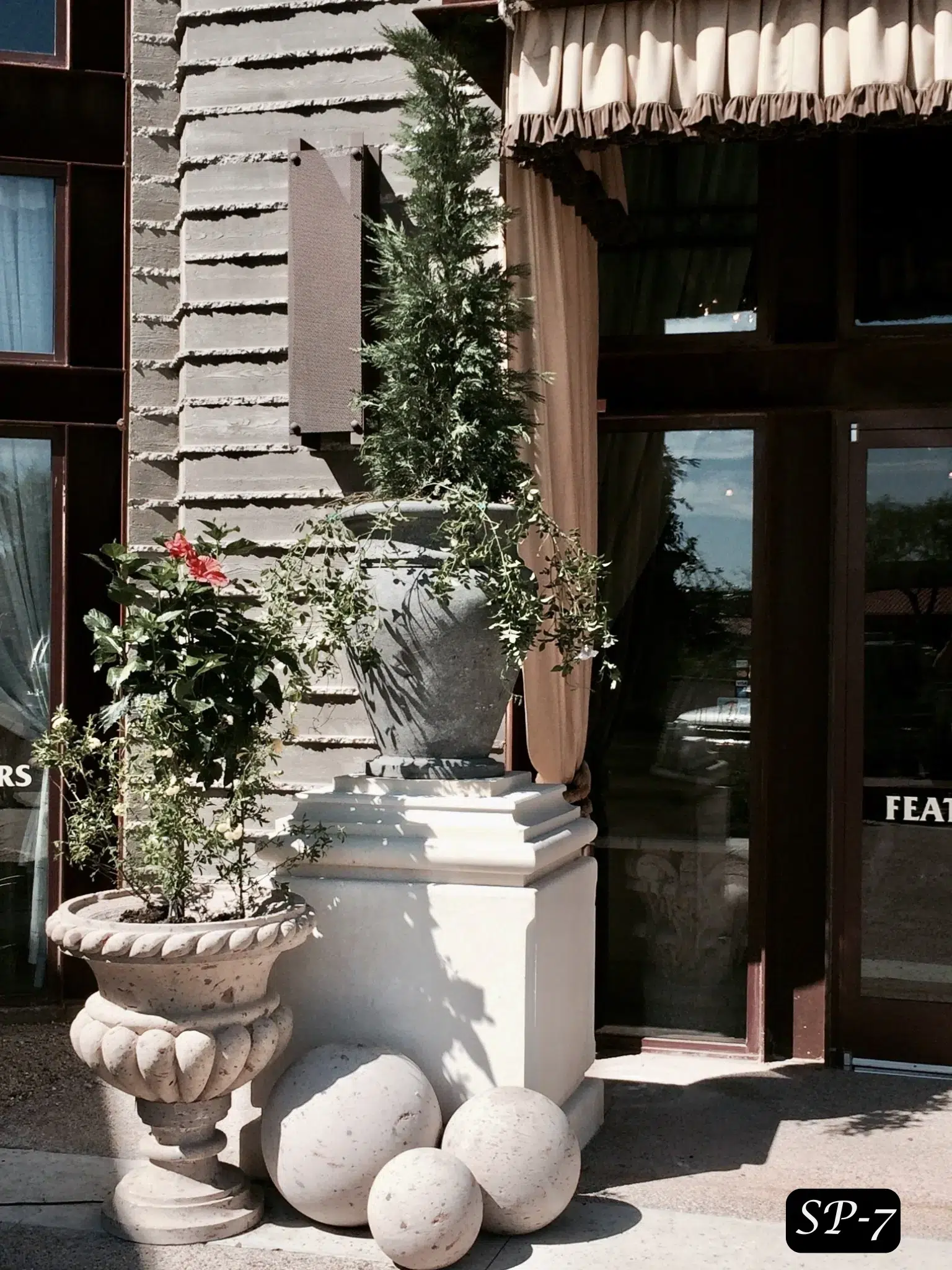 Custom Stone Planters Phoenix AZ | Carved Garden Planters & Pots